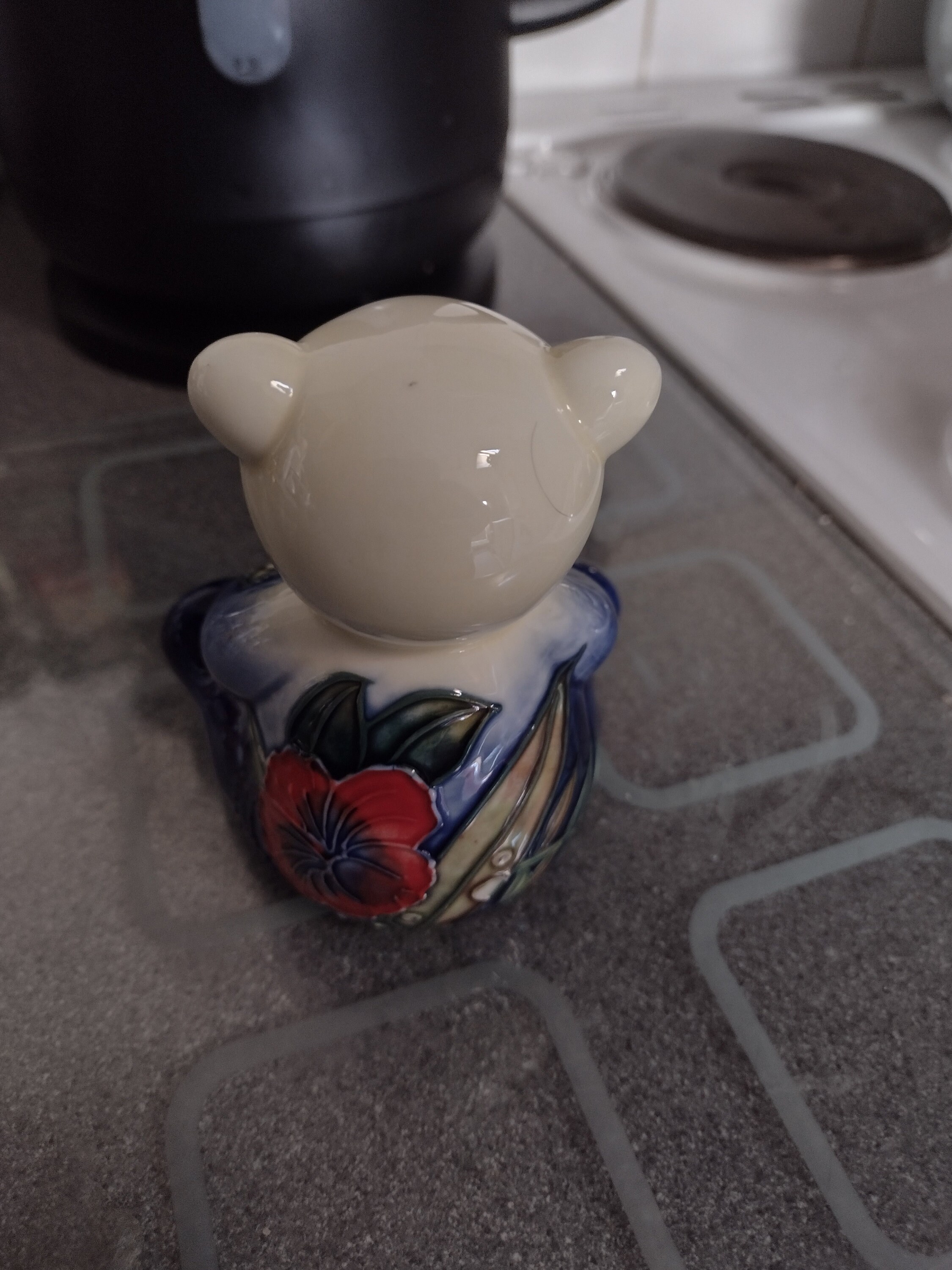 Vintage Old Tupton Ware Teddy Bear With a Red Hibiscus - Etsy UK