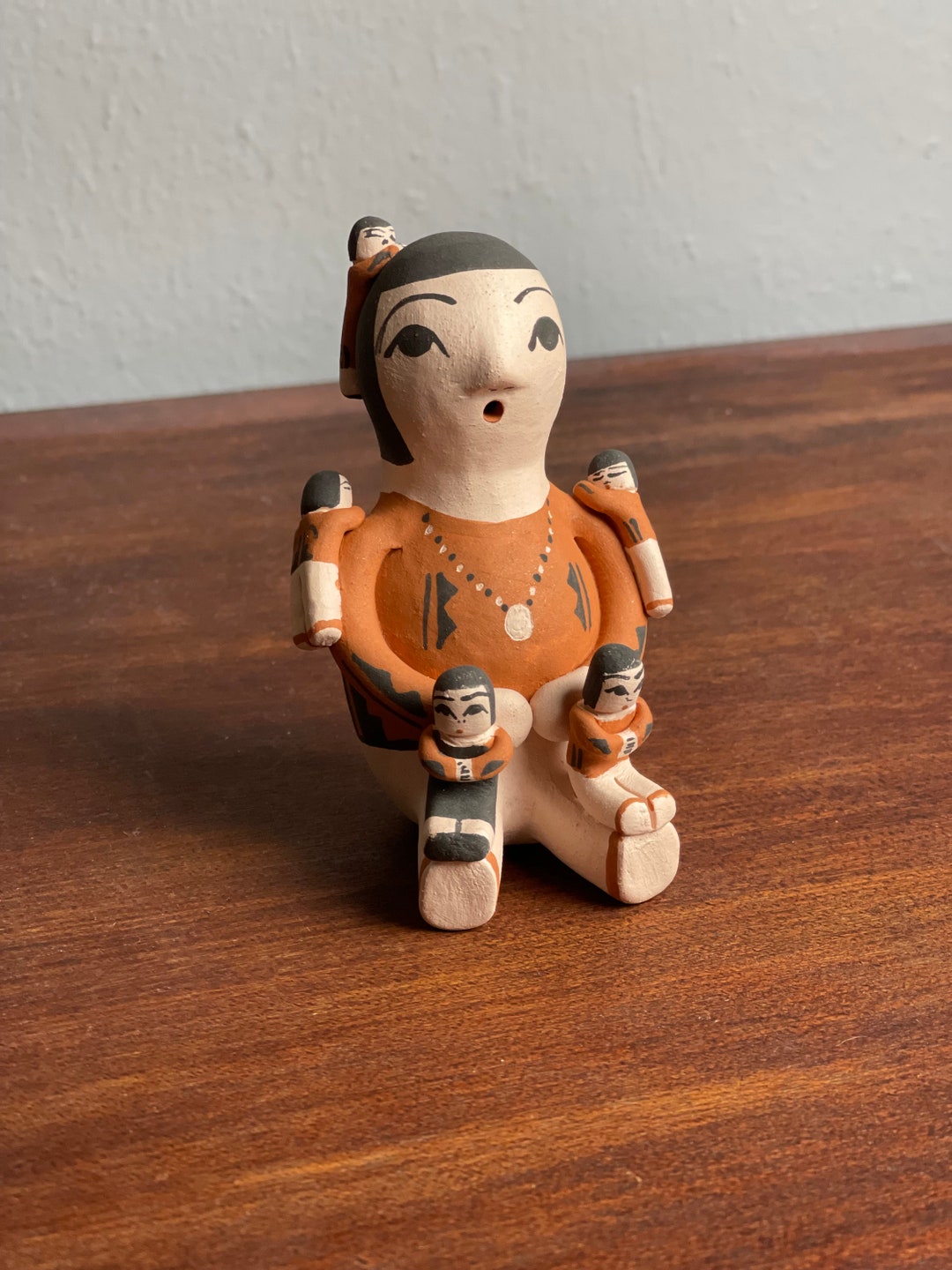 Beautiful Vintage Indigenous Signed Pottery Storyteller Figure by Ralph ...