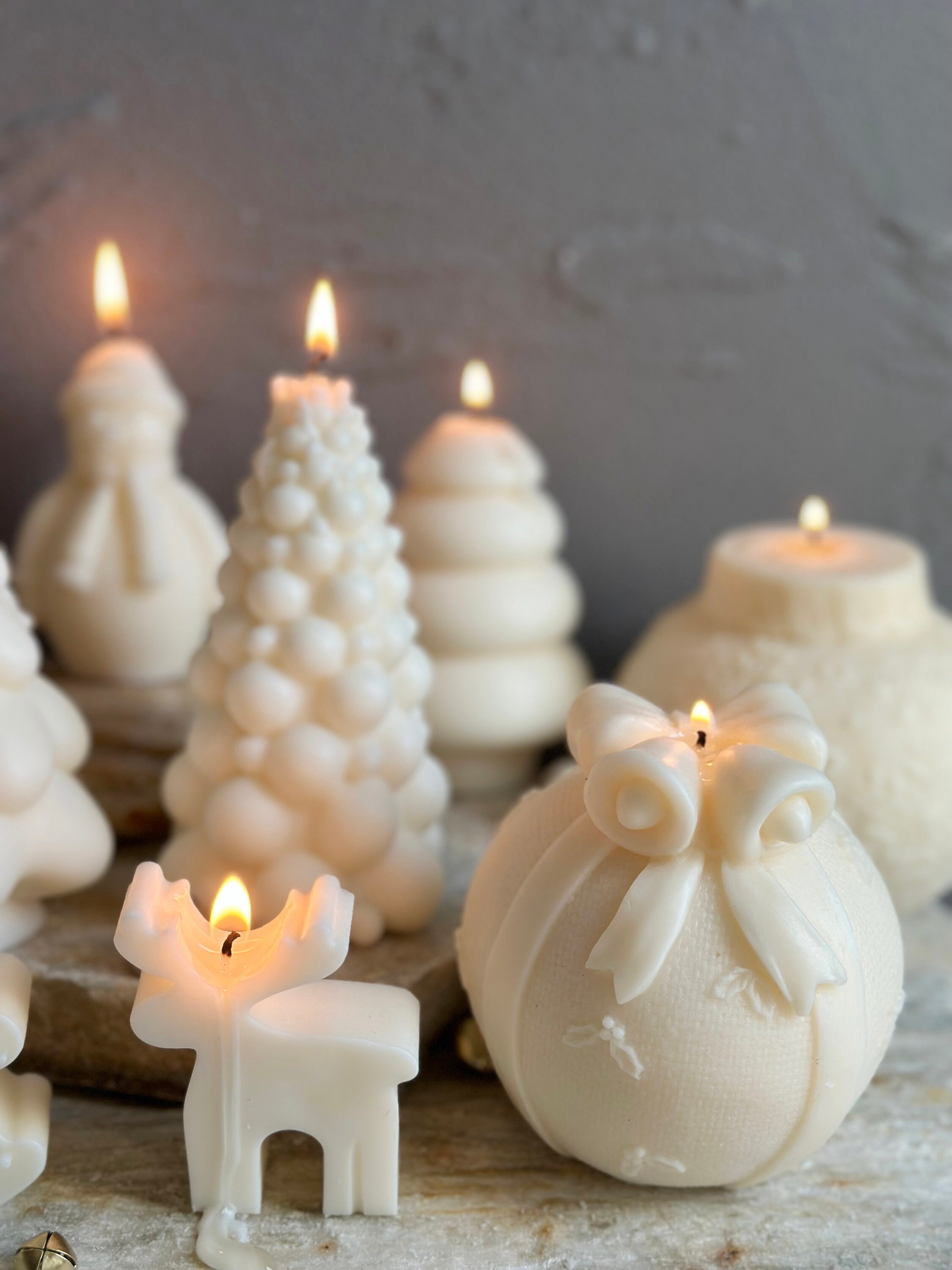 Hand-poured Soy Wax Christmas Candles: Holiday Decor, Fraser Fir Scent ...