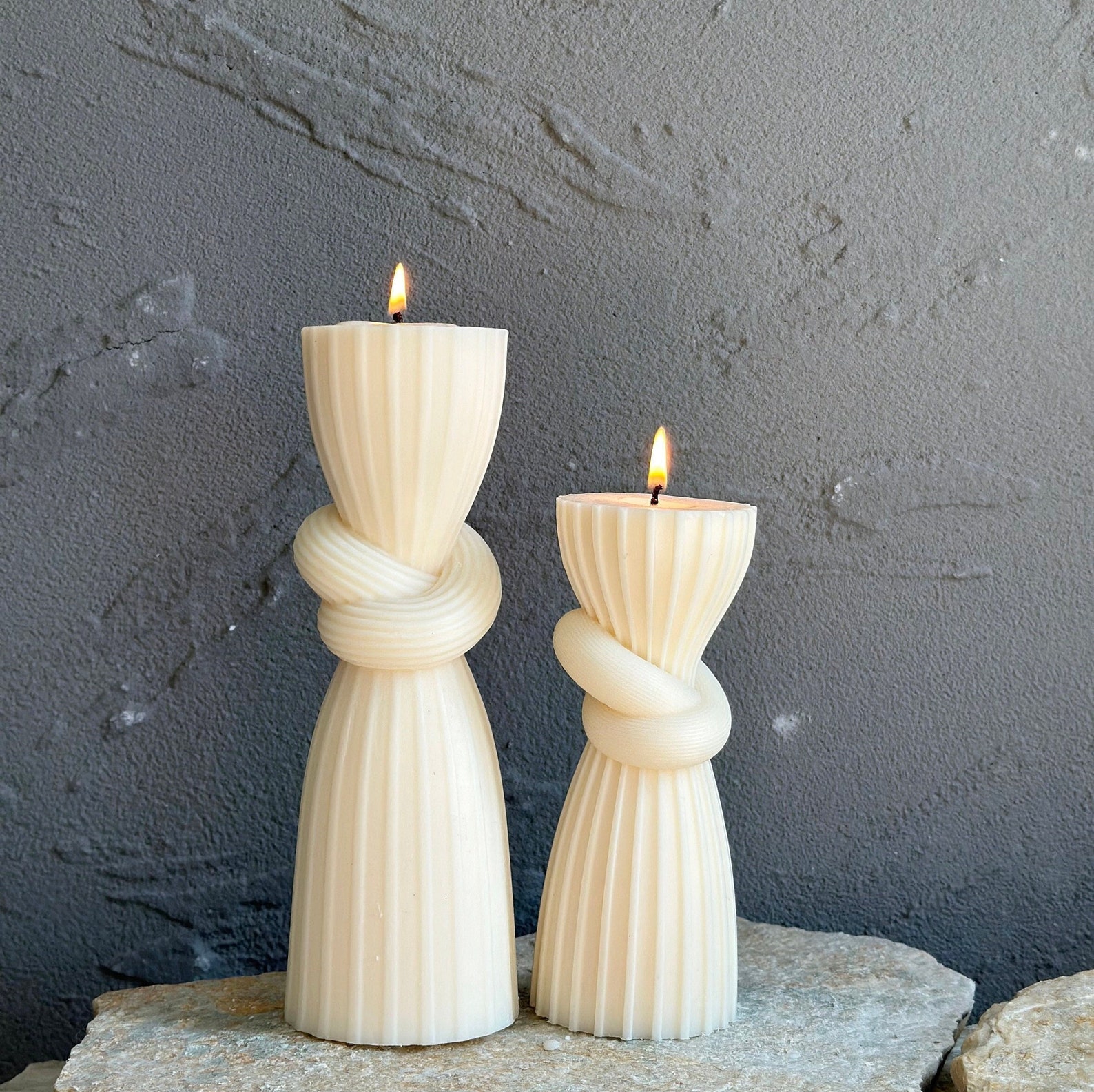 Tall Ribbed Knot Candle: Modern Sculptural Home Decor - Etsy