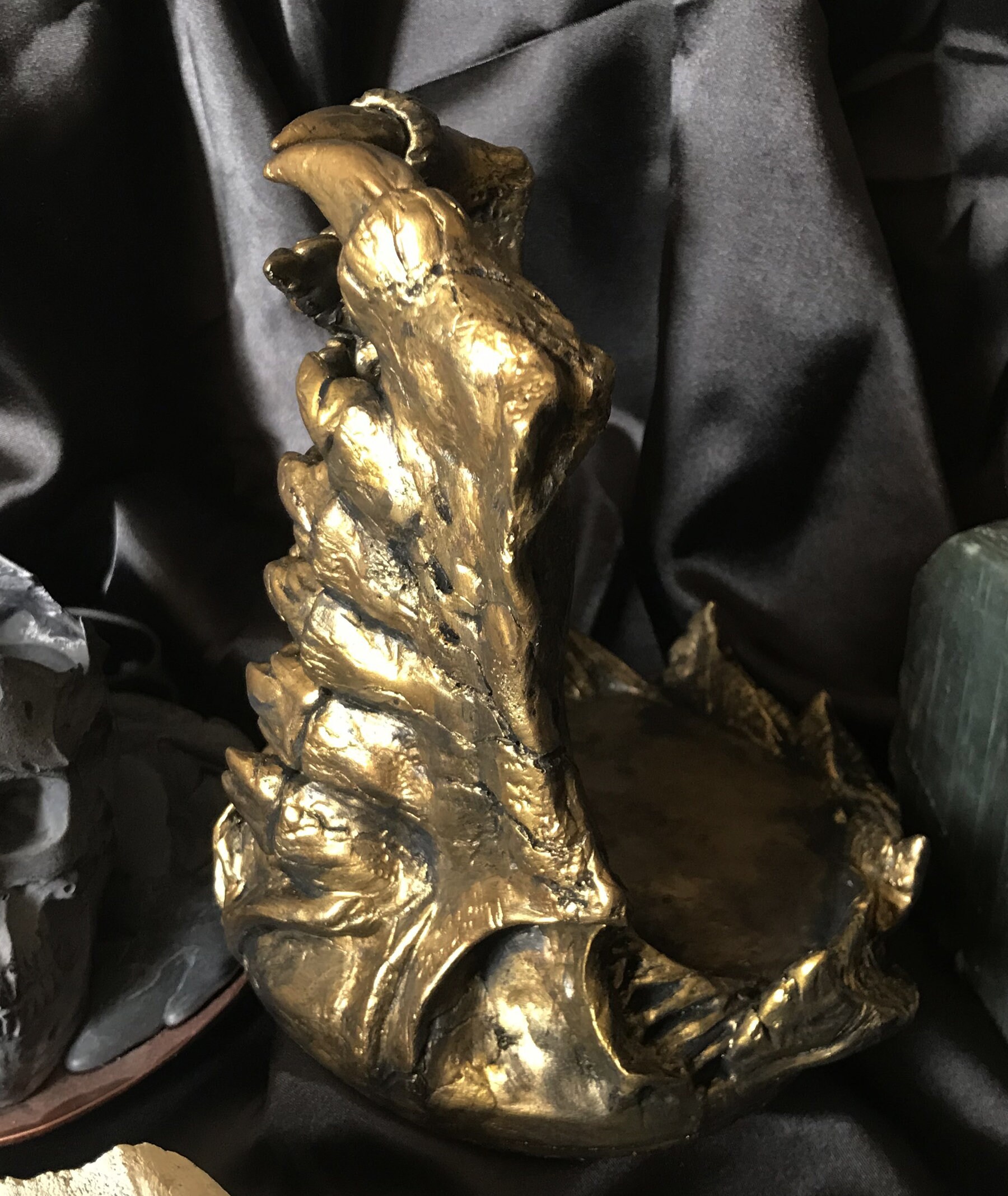 Resin Altar Demonic Vampire Ritual Mandible Display Shelf - Etsy