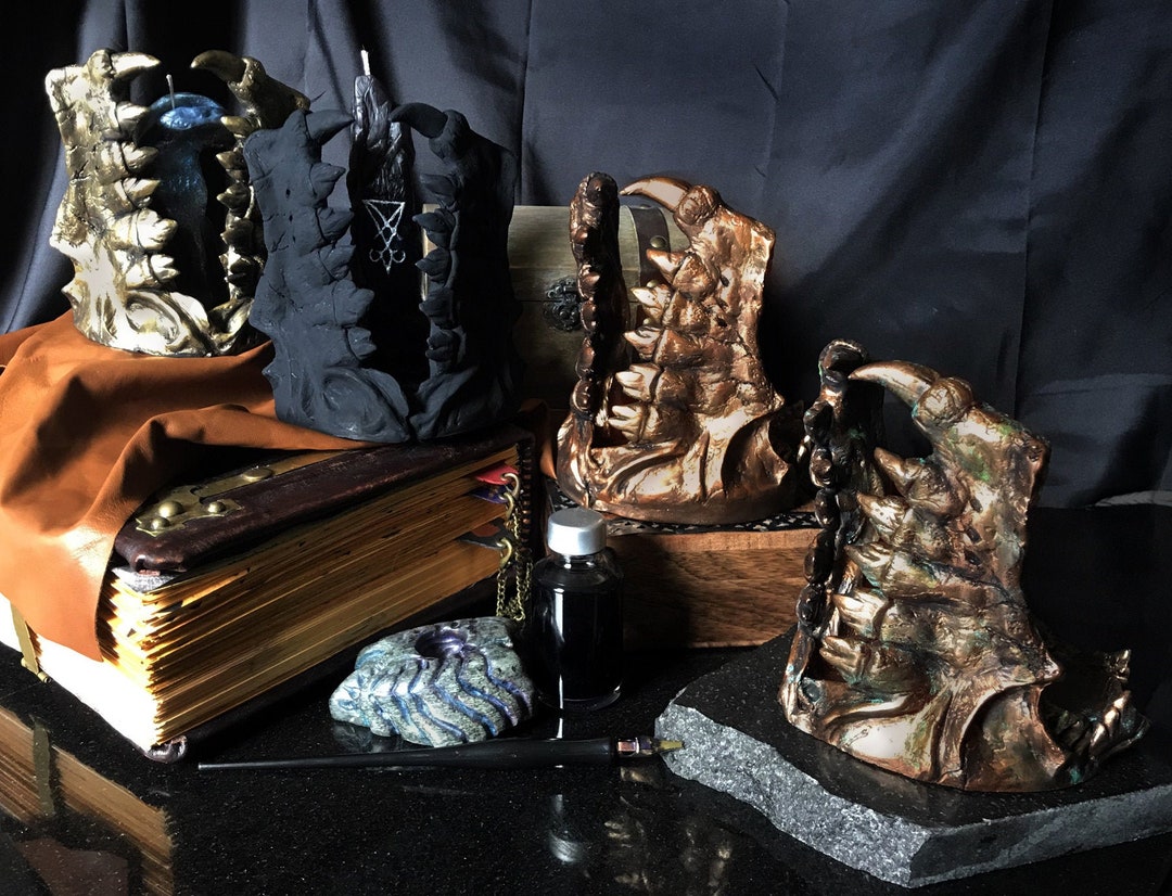 Resin Altar Demonic Vampire Ritual Mandible Display Shelf - Etsy