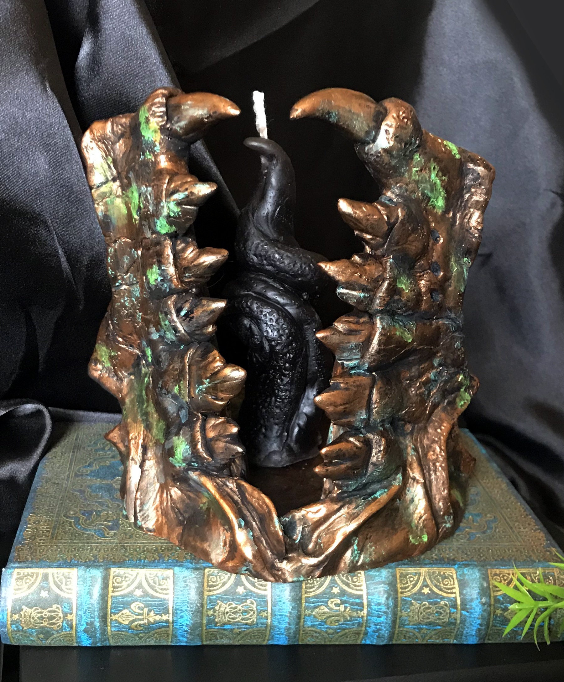 Resin Altar Demonic Vampire Ritual Mandible Display Shelf - Etsy