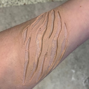 Claw Mark Prosthetic, Scratch, Blood, Gore, Halloween, Cosplay, SFX ...