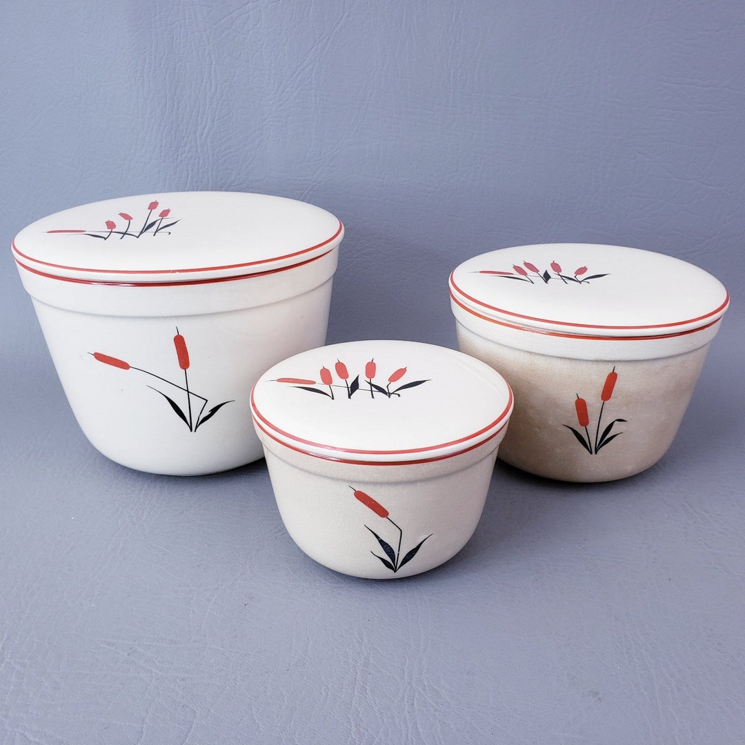 Vintage Universal Pottery Cambridge Cat Tail Set of 3 Nesting Bowls ...
