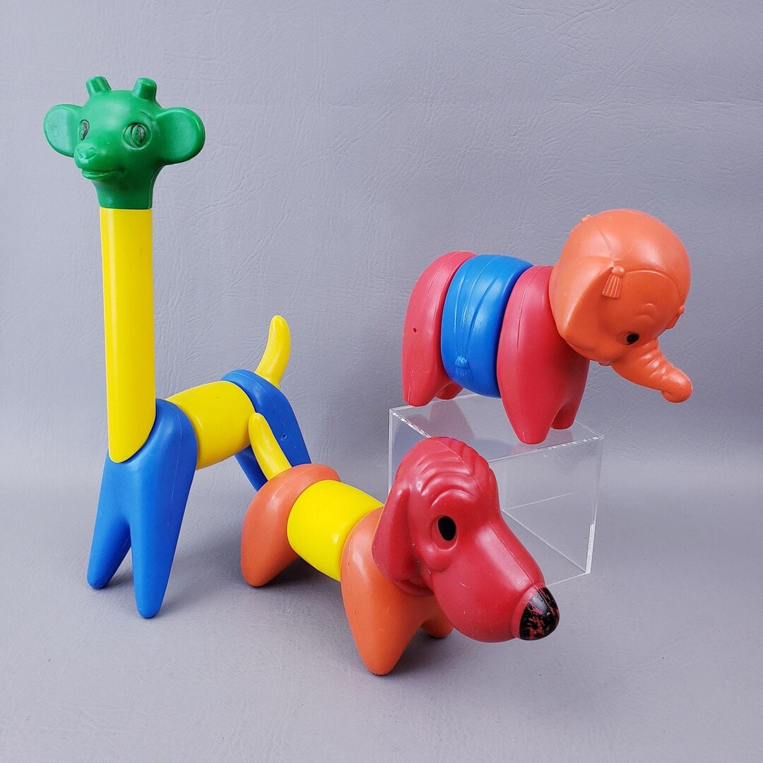1966 Tupperware Animal Toys Tuppertoys Zoo It Yourself Animal 15 Pc Set ...