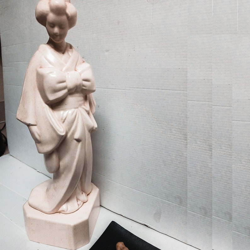 Elegant Porcelain Geisha Lady Figurine Traditional Japanese Collectible ...