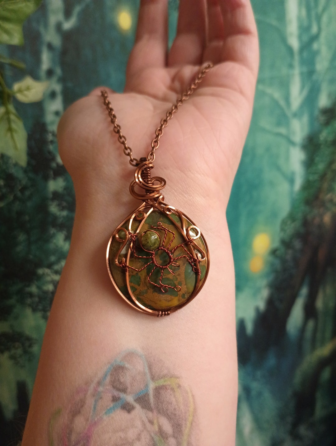 Spider Pendant - Rhyolite *spooky Season ~ Arachnid ~ Gemstone ...