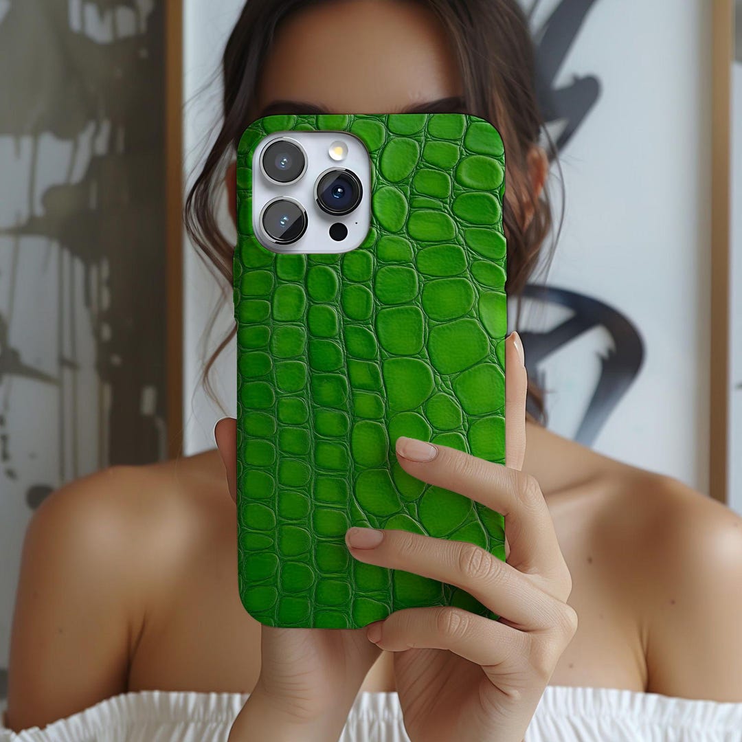 Green Croc | Chic Crocodile Print Case iPhone 16 Pro Max 15 14 Plus ...