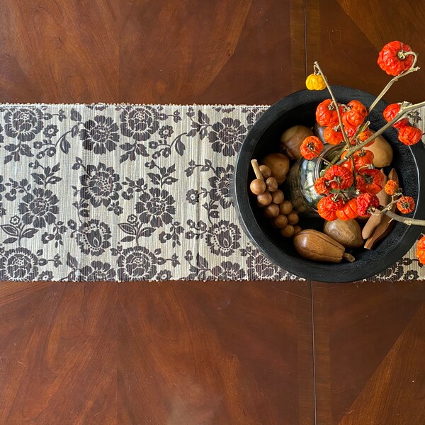 Water Hyacinth Table Runner - Etsy