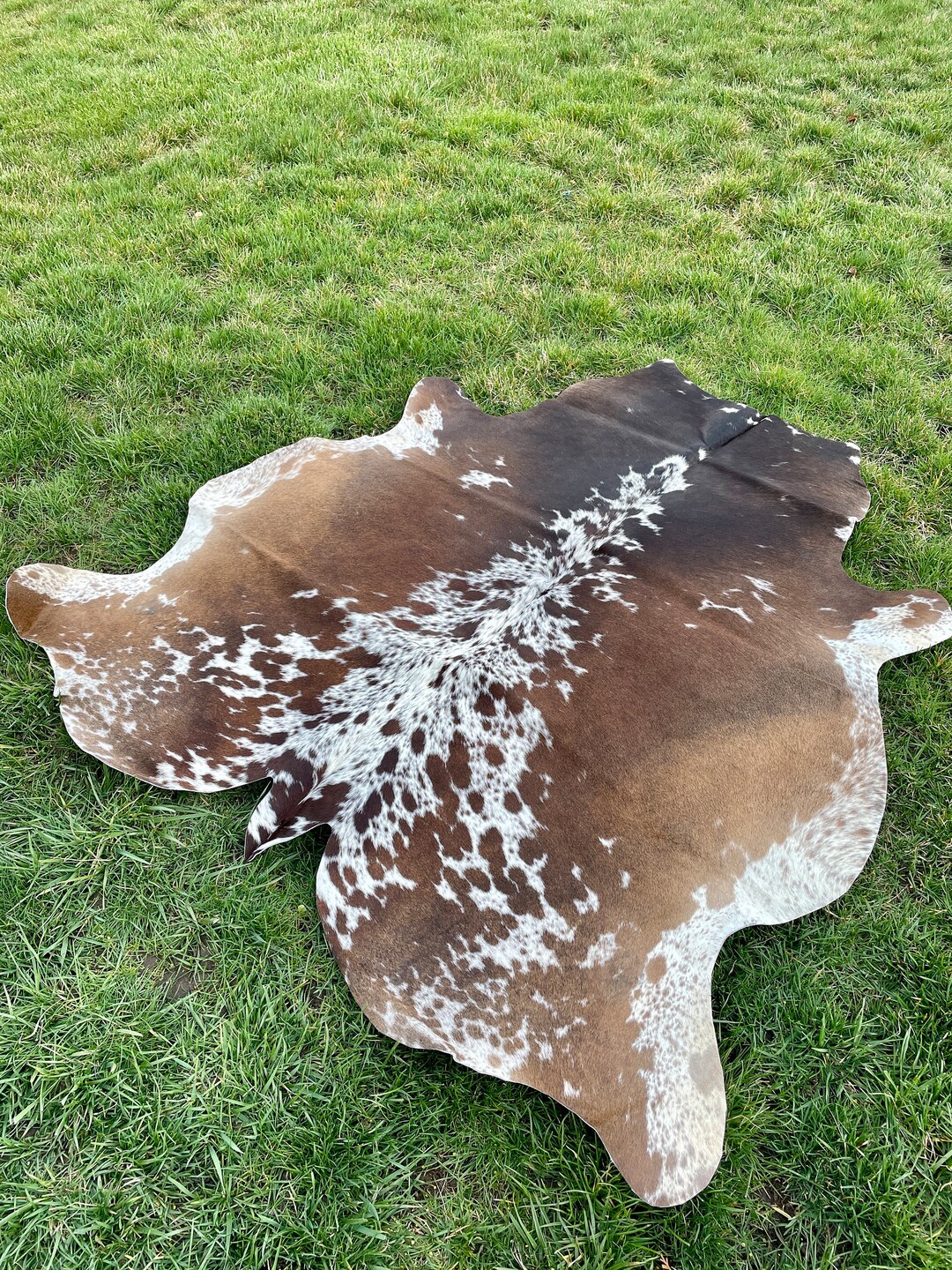 Genuine Tricolor Hair on Cowhide Rug, Speckled Brazilian Cow Hide Rug ...