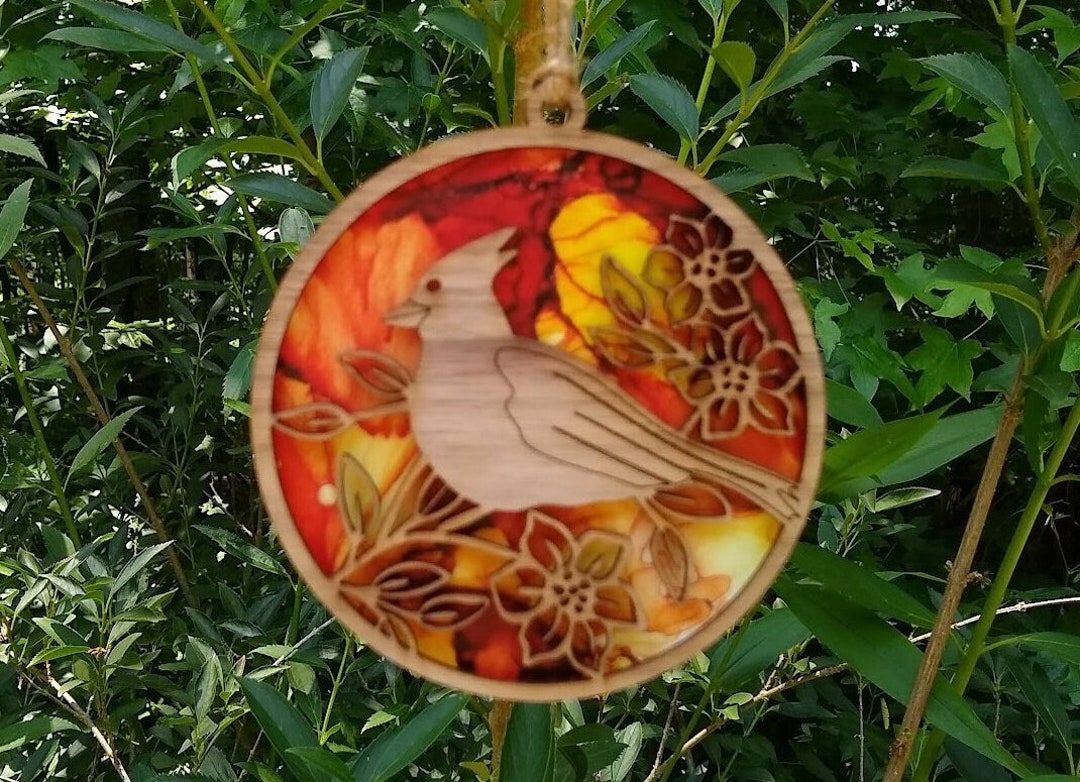 Round Cardinal Suncatcher SVG for Laser Glowforge Cut File - Etsy
