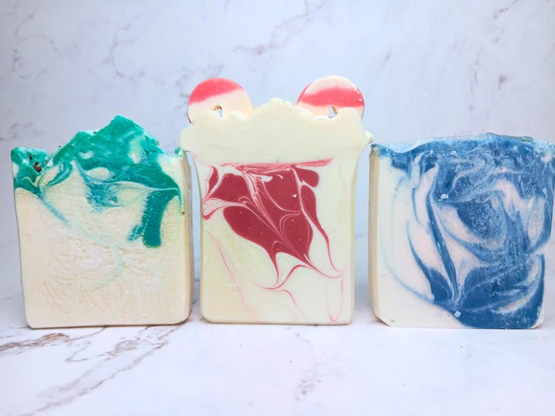 Holiday Soap Collection Gift Set - Candy Cane, Christmas Pine, Fresh ...