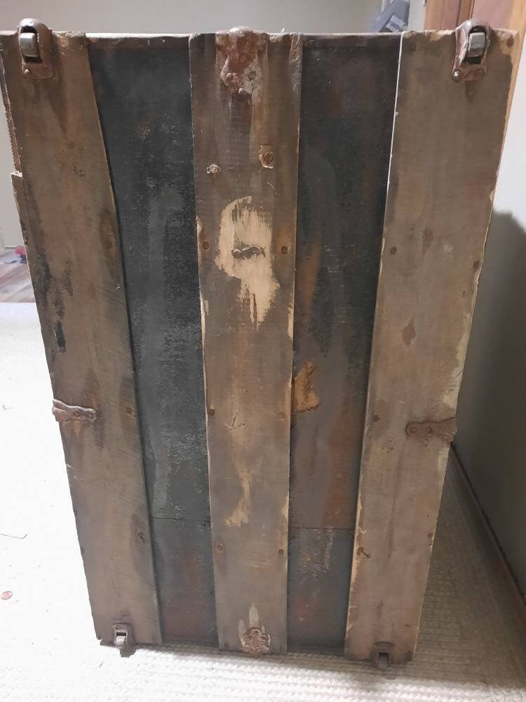 Vintage/antique Steamer Trunk With Storage Shrlf - Etsy