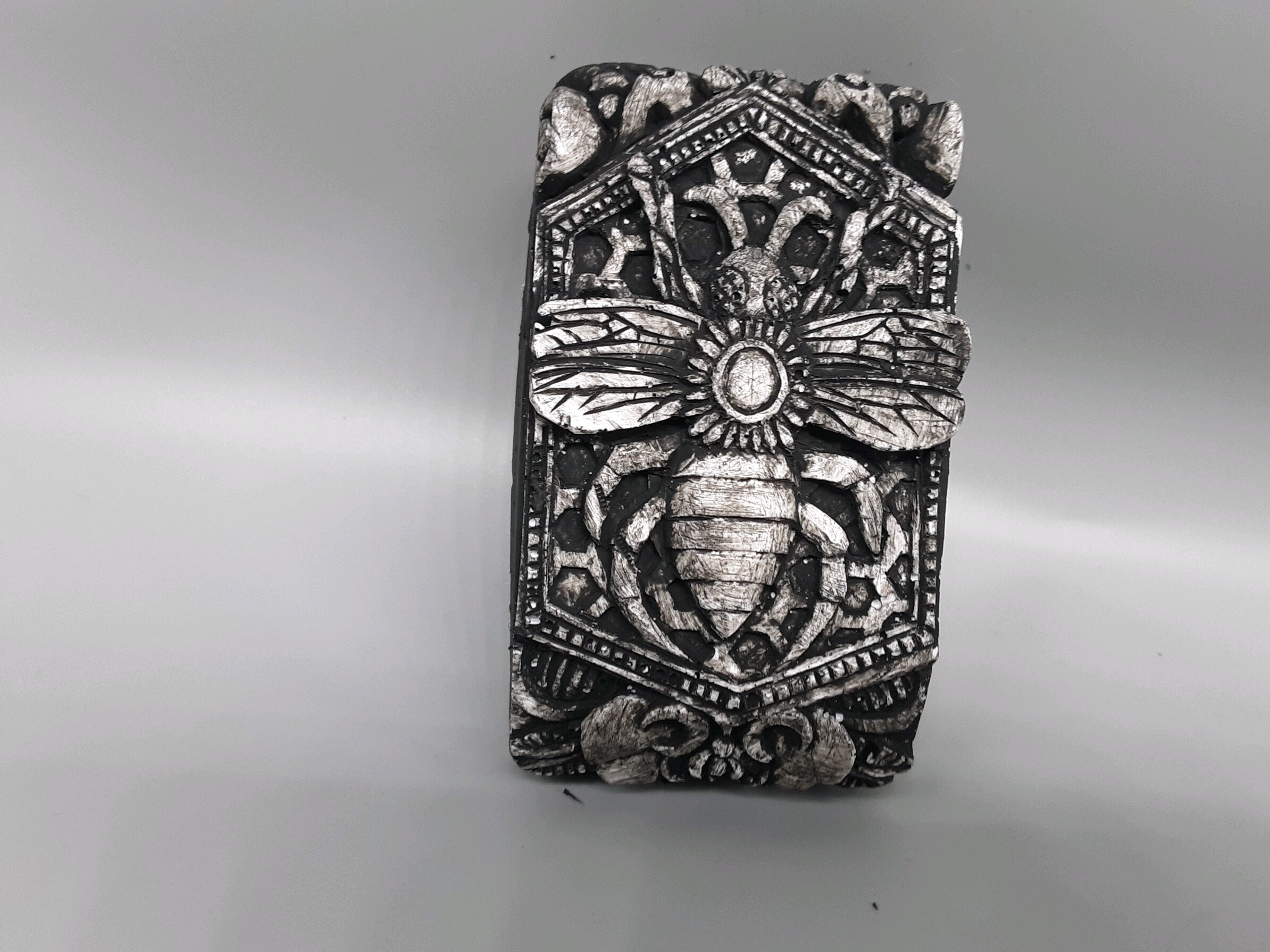 Bee Resin Statue Plaque, Resin, Statue, Plaque, Resin Statue, Resin ...