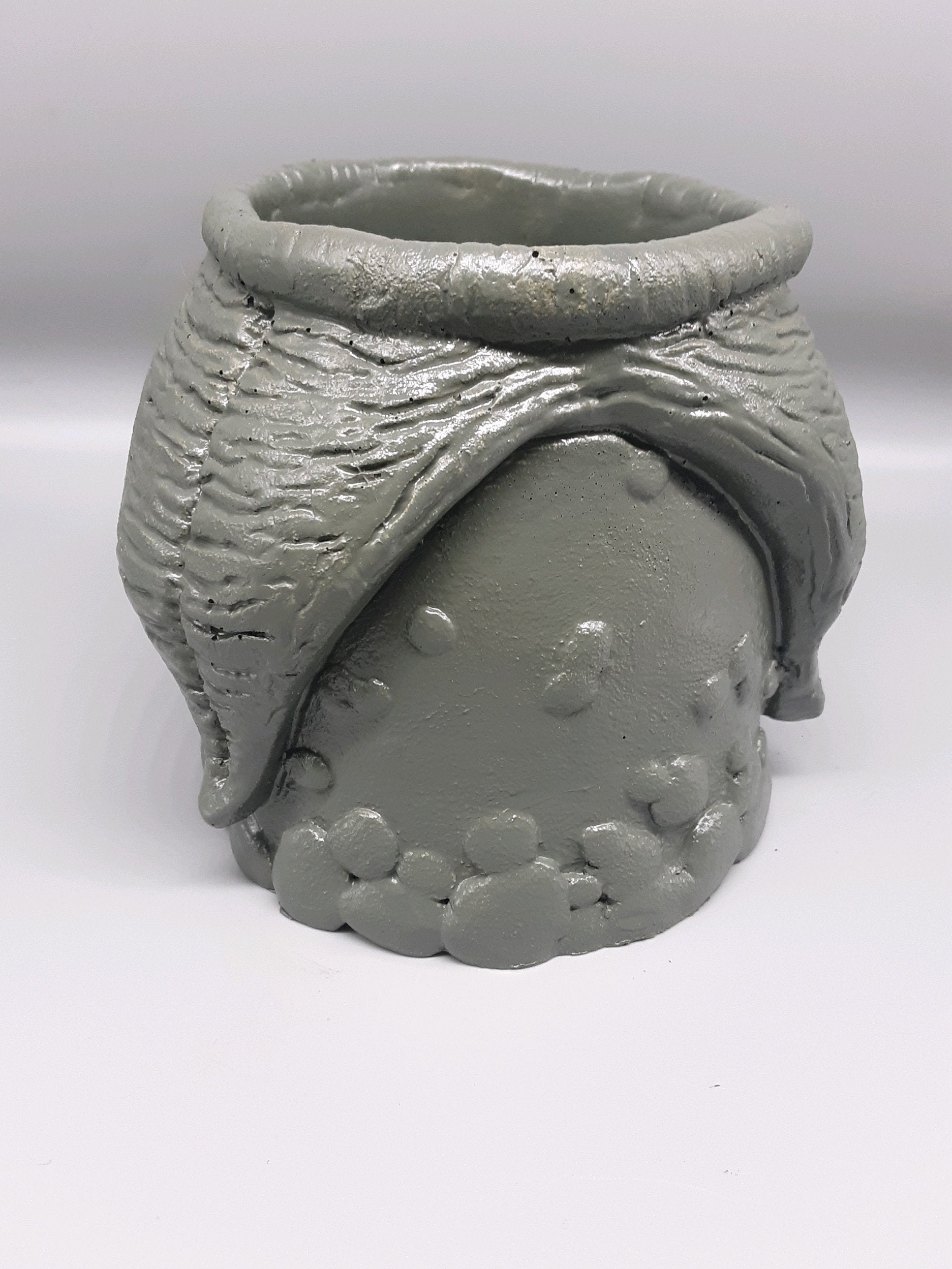 Alien Xenomorph Egg Pod Planter, Resin Planter, Alien, Xenomorph, Face ...