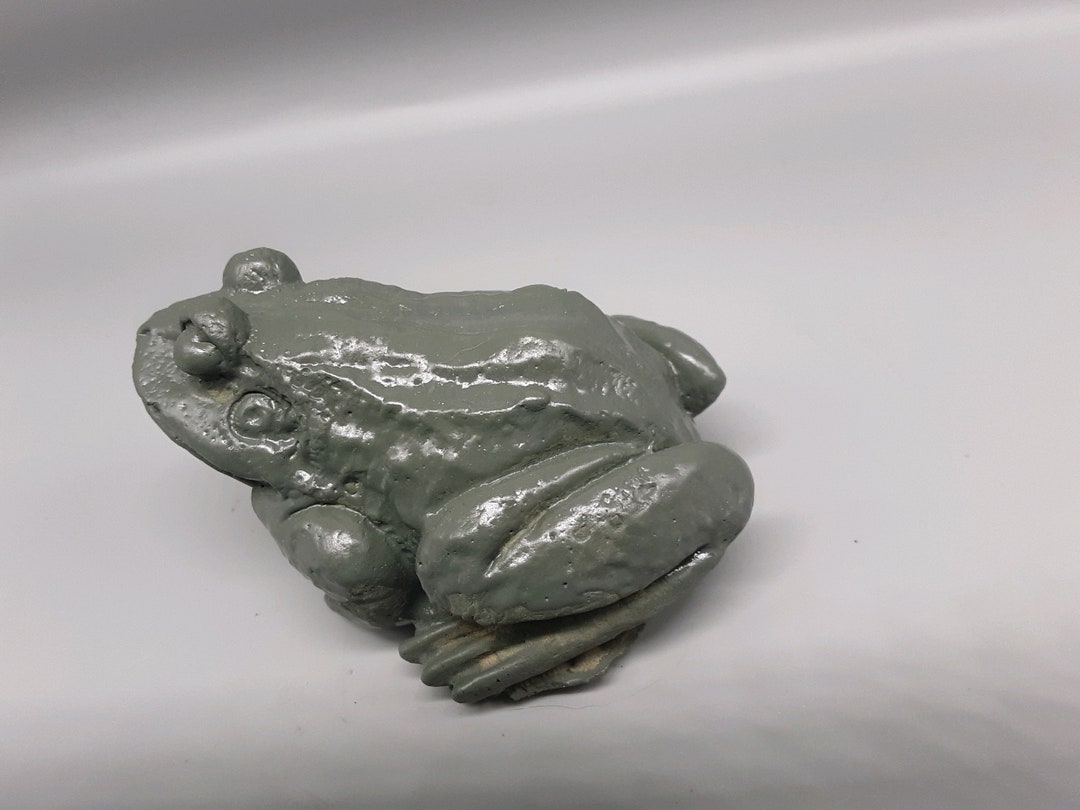 Frog Concrete Statue Small, Frog, Amphibian, Pet Memorial, Concrete ...