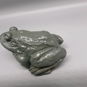 Frog Concrete Statue Small, Frog, Amphibian, Pet Memorial, Concrete ...