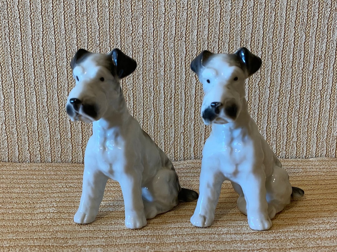 Pair of Vintage Porcelain Dog Figurines - Etsy