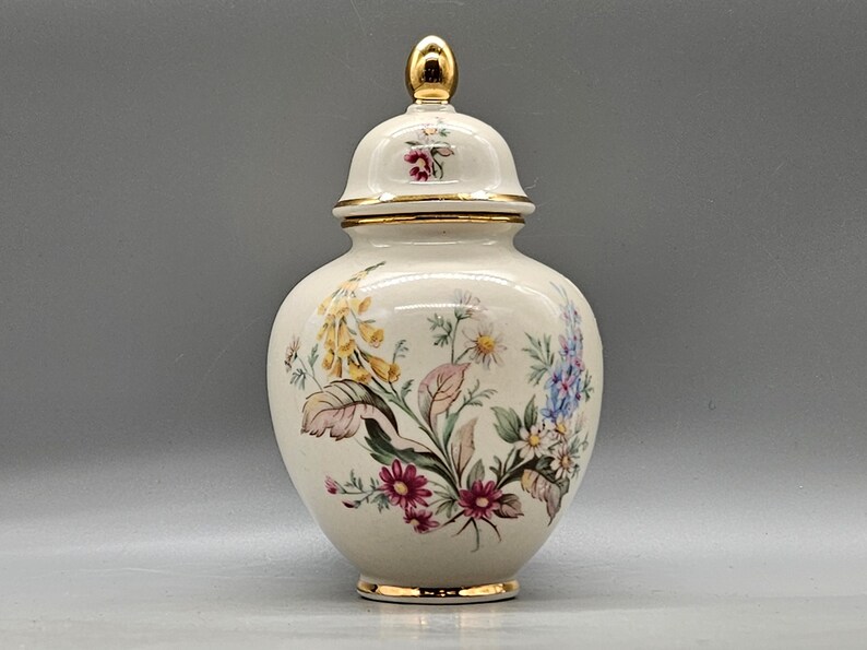 1980s Kerafina Porzellan Bavaria Porcelain Urn With Floral & - Etsy