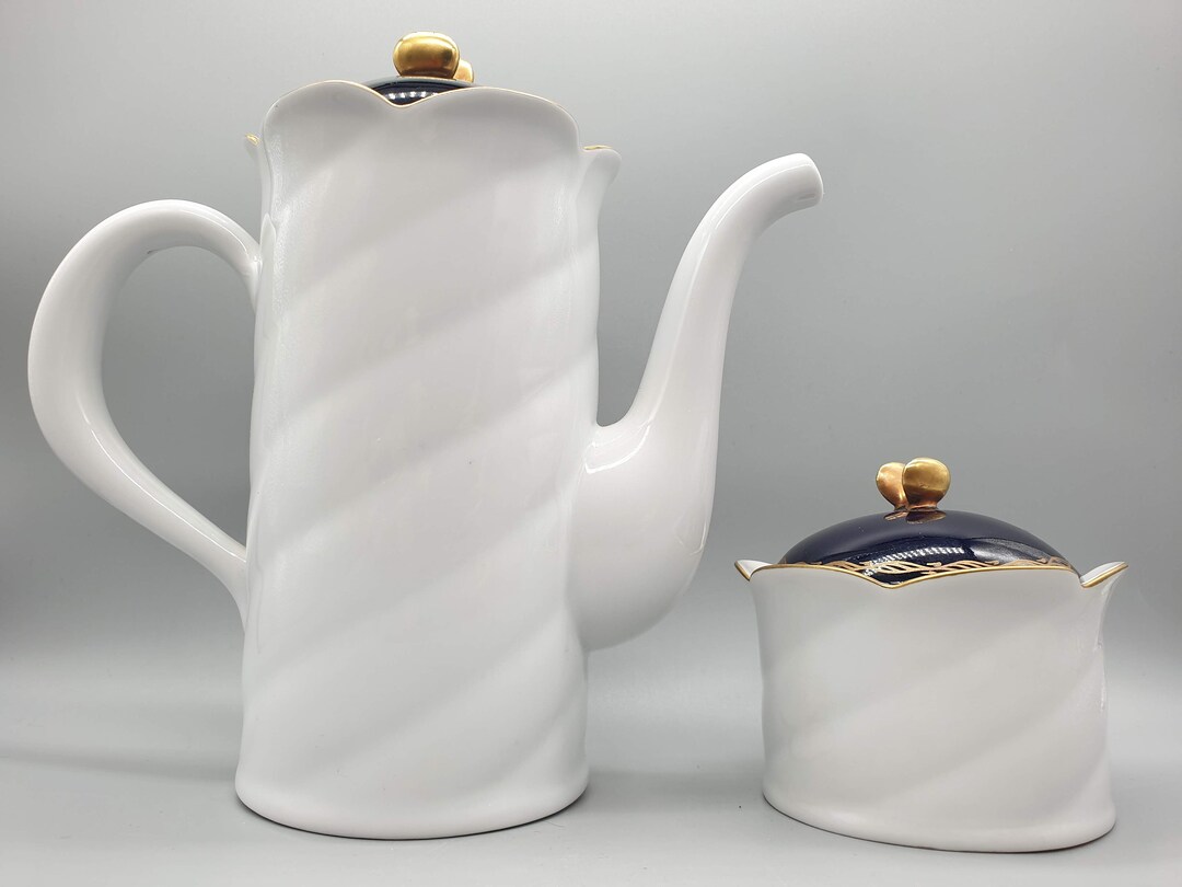 Freiberger Porzellan echt Kobalt GDR Cobalt Blue Porcelain Teapot / Coffee Pot & Sugar Bowl ...