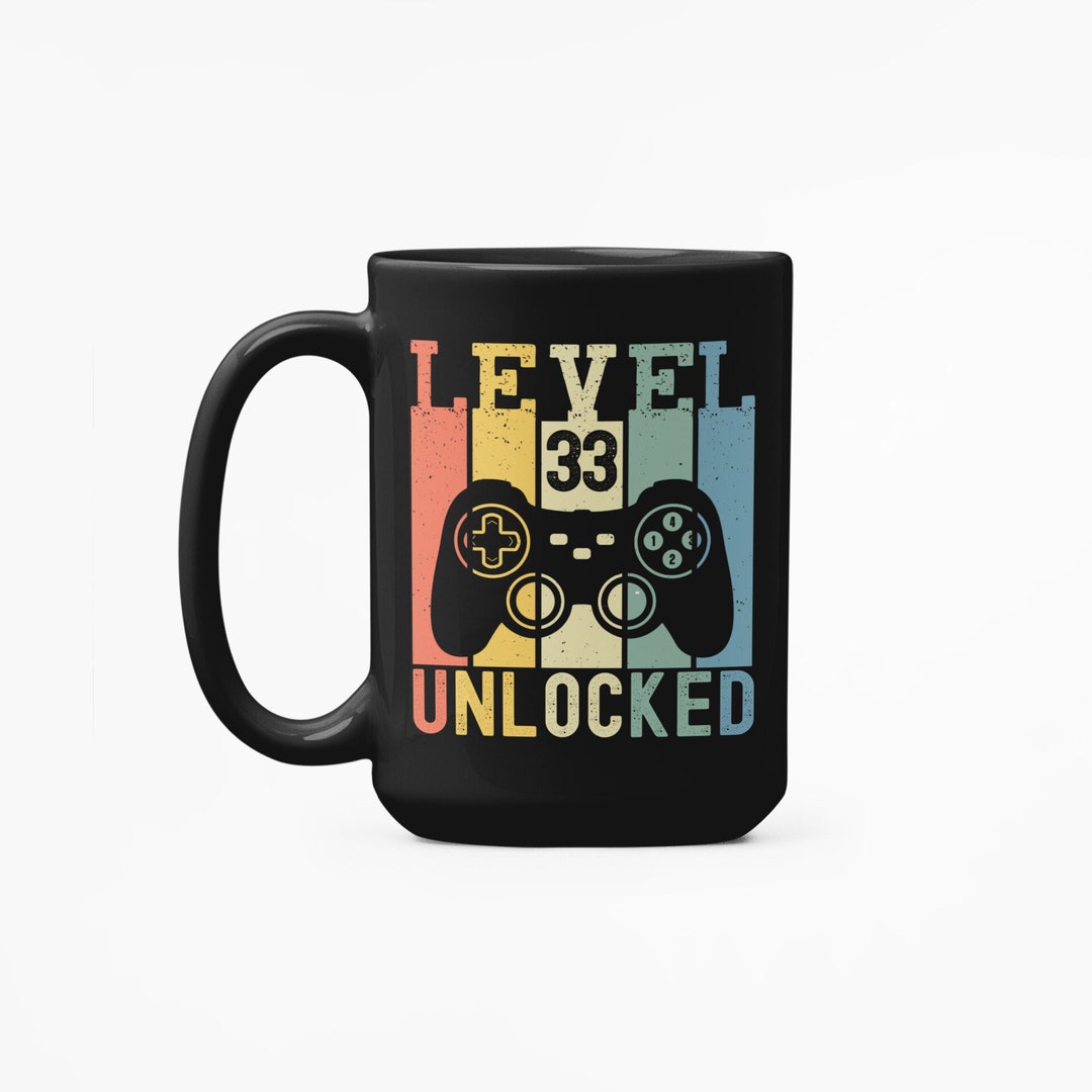 33rd Birthday Gifts for Gamers, Level 33 Unlocked, Funny Gaming ...