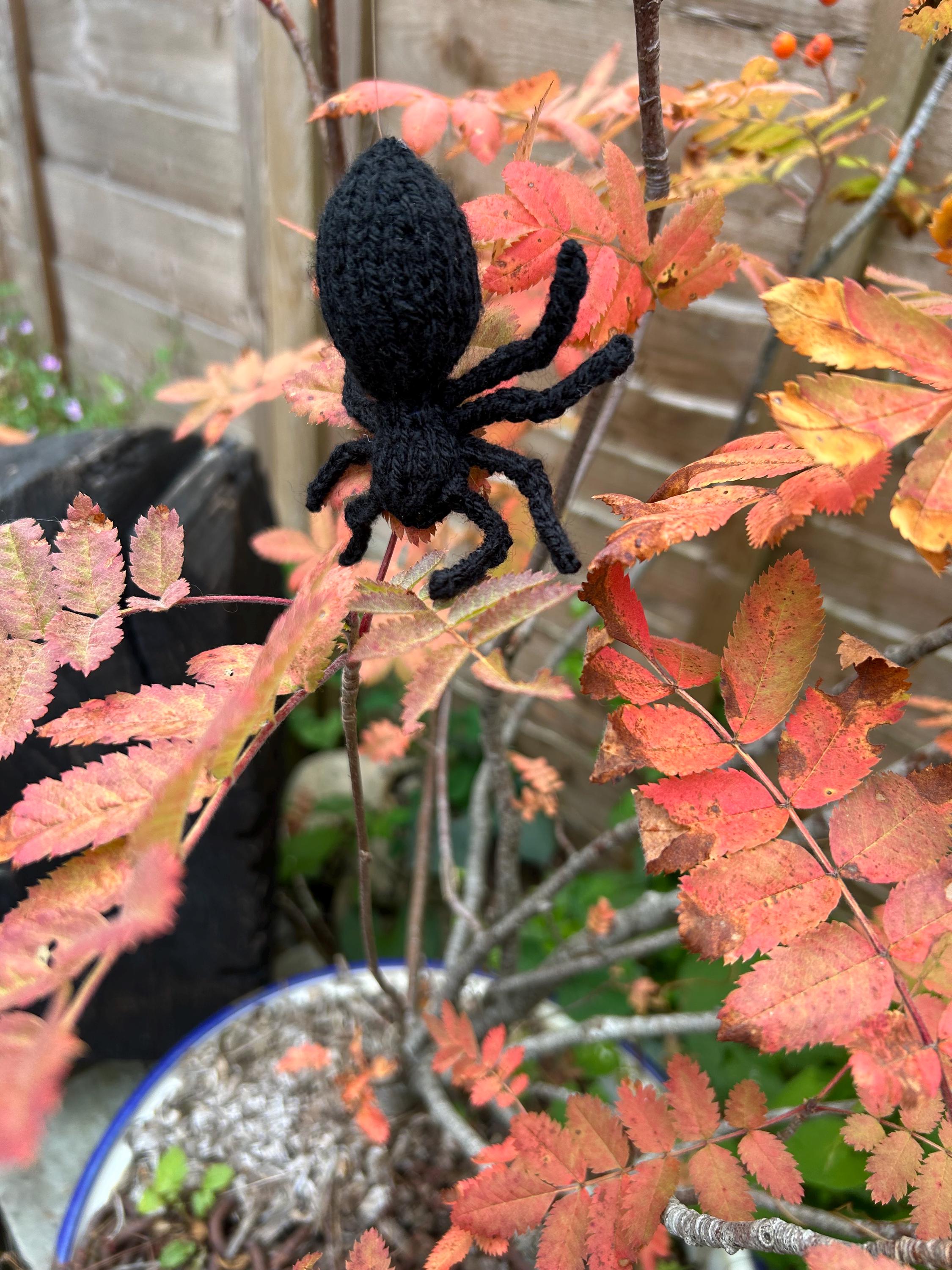 Knitted Spider Pattern: English PDF Download - Etsy