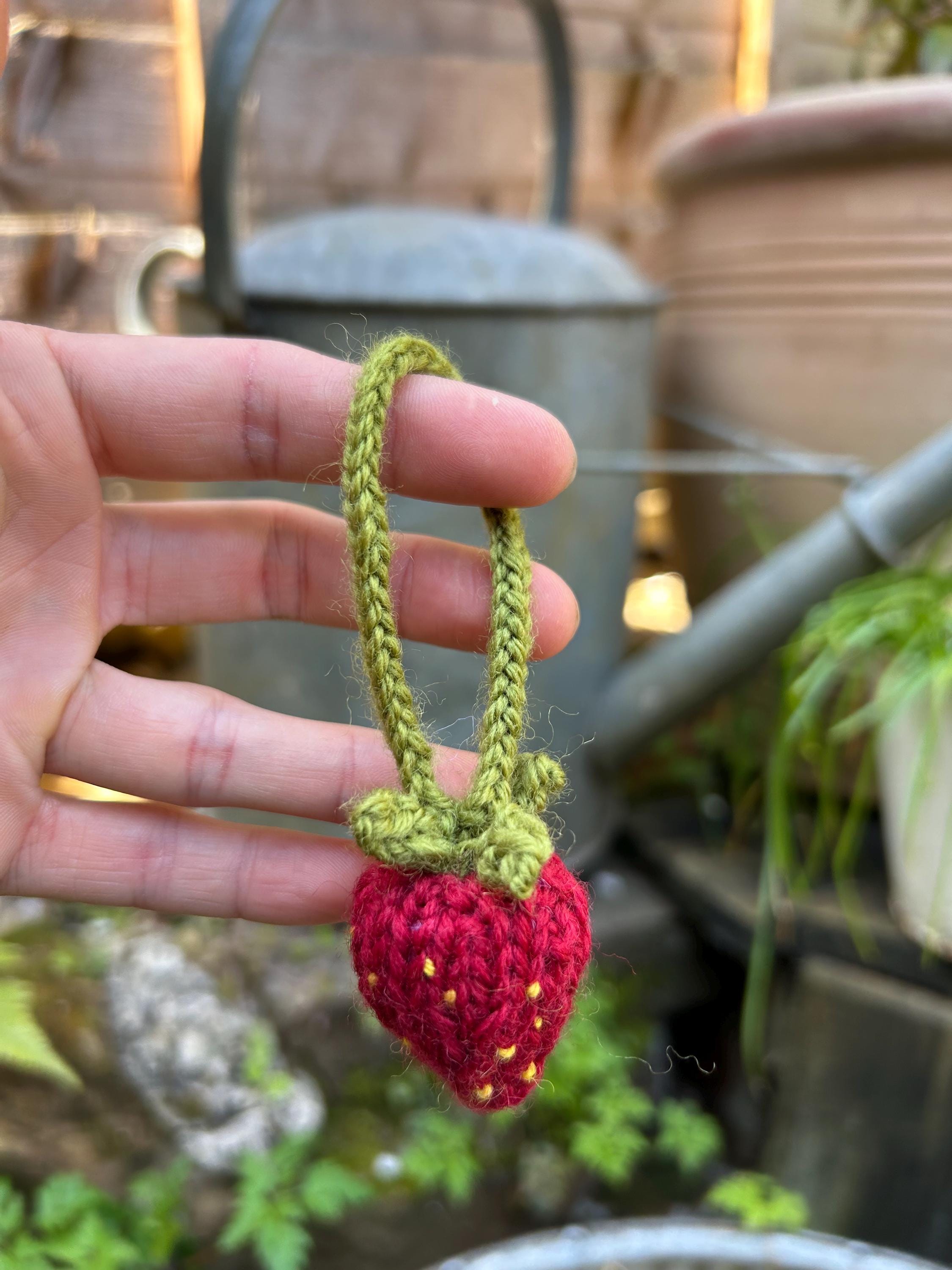 Strawberry Knitting Pattern: DK Weight Yarn (PDF Pattern) - Etsy