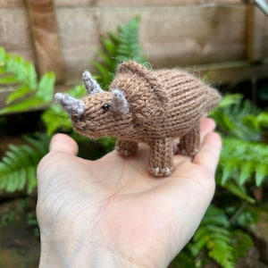 Pattern Only, Triceratops Knitting Pattern, Triceratops, Dinosaur ...