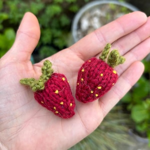 Strawberry Knitting Pattern: DK Weight Yarn (PDF Pattern) - Etsy