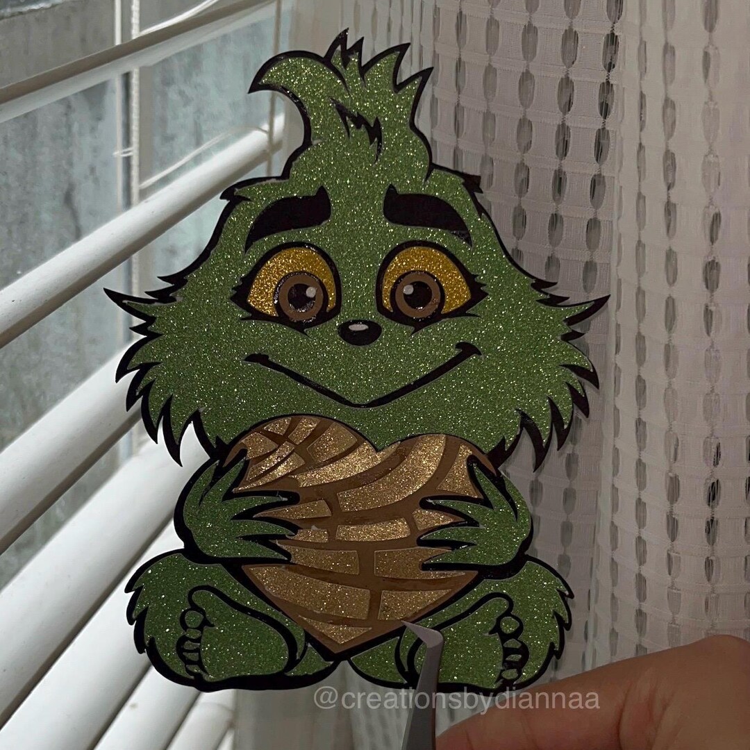 Grinch Christmas Topper With Concha for Bouquets , Grinch With Concha ...