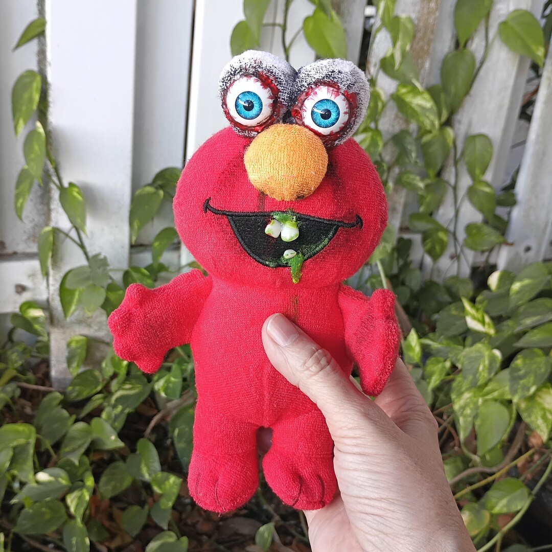Creepy Plushies, Elmocreep, Finger Puppet, Stuffed Animal, Buggy Eyes ...