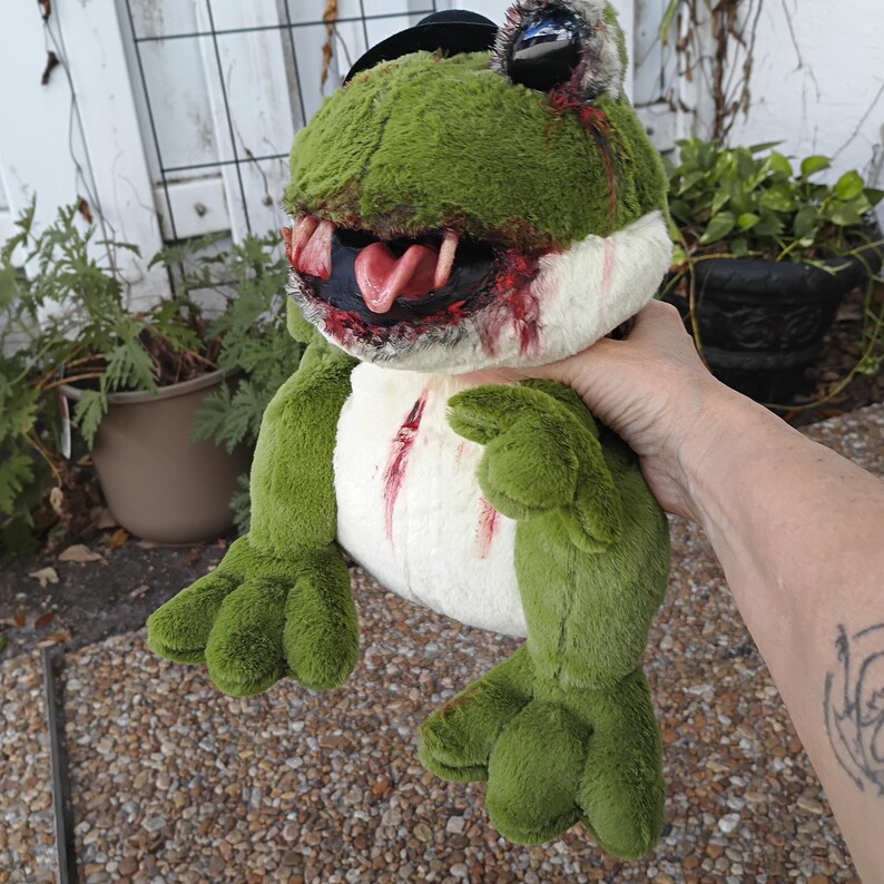 Creepy One Eye Green Frog Plushie Recycled 10 Inches Tall Nathaniel - Etsy