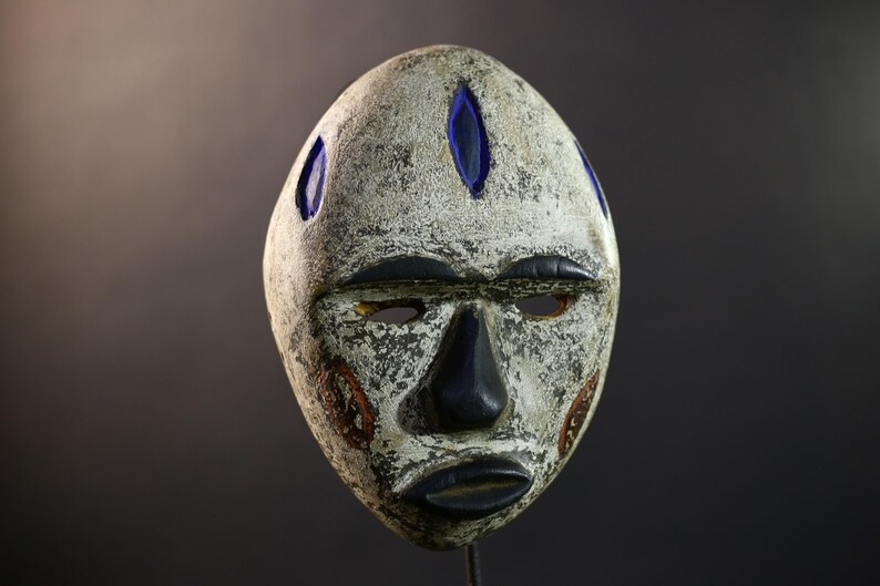 Vintage Pende Mask: Congo Tribal Art With Kaolin & Blue Diamond Inlays ...