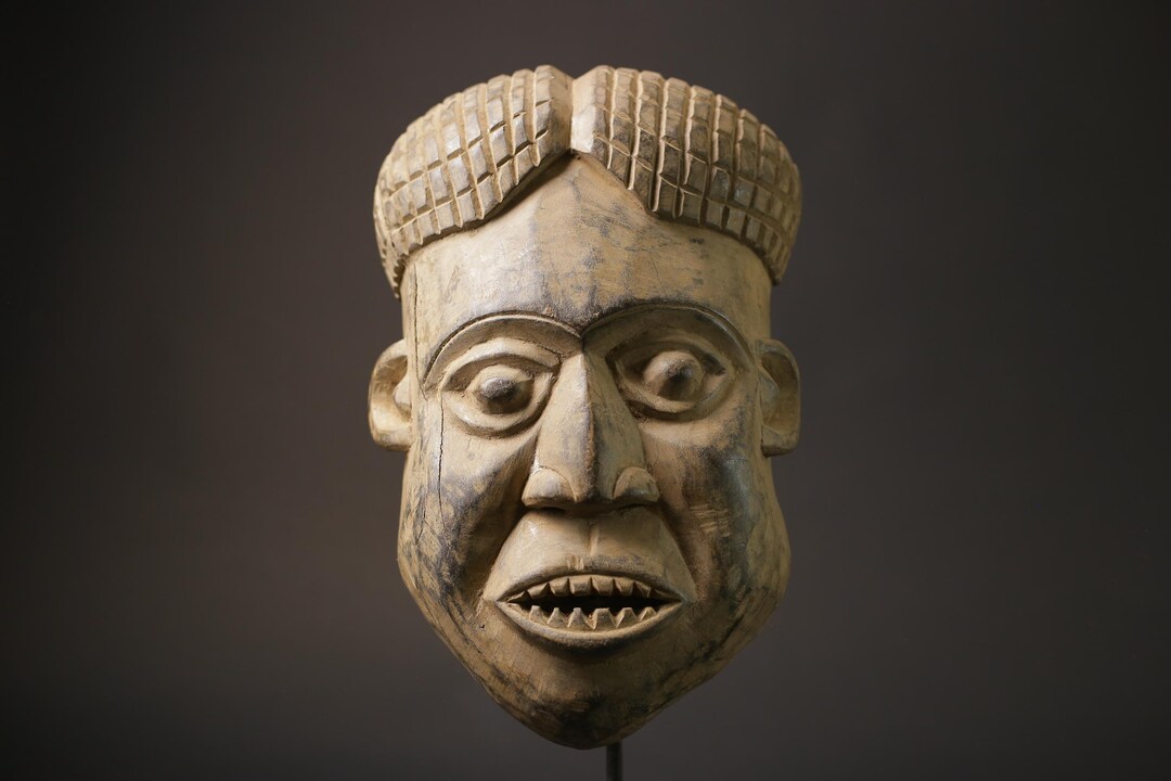 Hand-carved African Tribal Face Mask Wall Hanging - Dan Mask With High ...