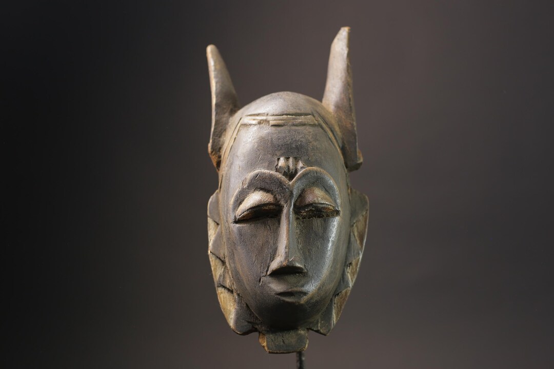 African Wood Mask | Female Guru Vintage | Handmade Tribal Masks ...
