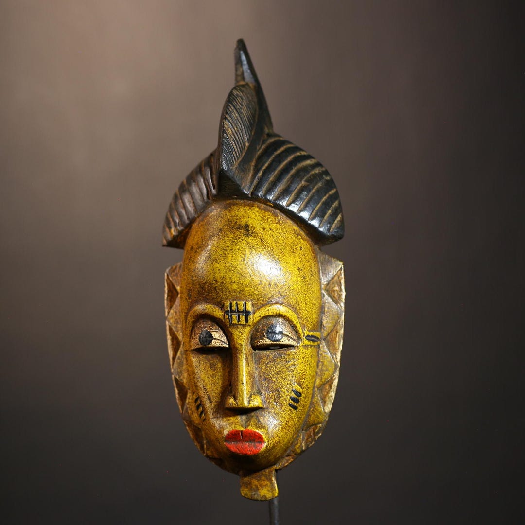 African Guro Comb Crest Mask Hand-carved Wood Sculpture Yellow Face ...