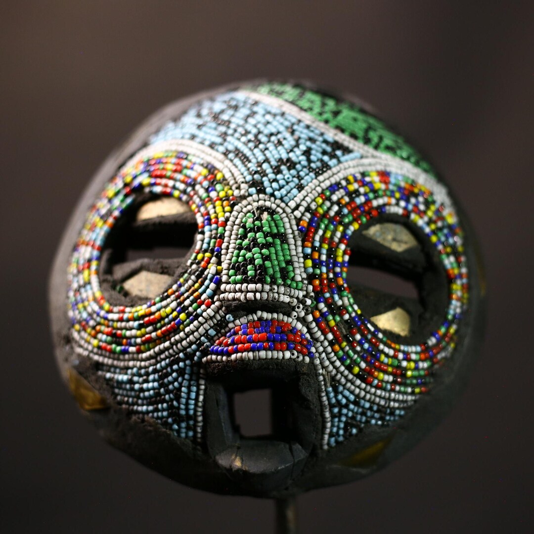 African Beaded Mask, Round Tribal Face Decor, Hand Beaded Wood Art ...