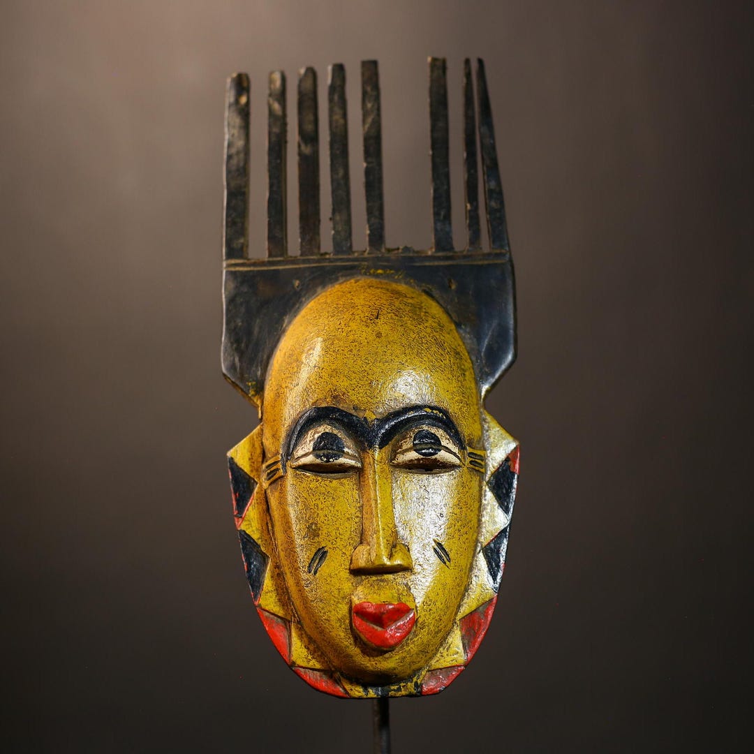 African Guro Comb Crest Mask Hand-carved Wood Sculpture Yellow Face ...
