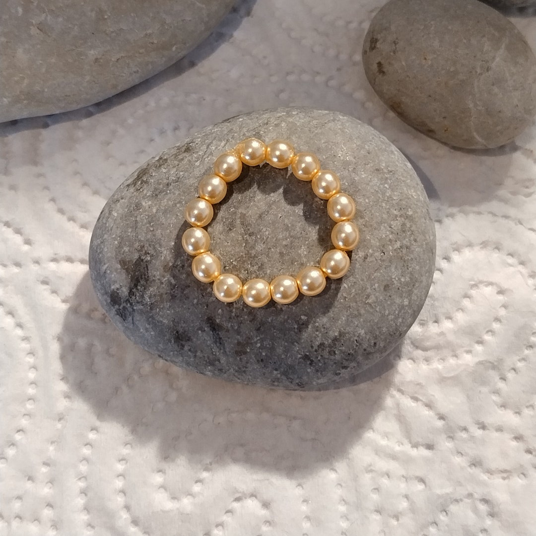 Stackable Stretchable X-bead Ring in Elegant Pearly Beige Bohemian ...