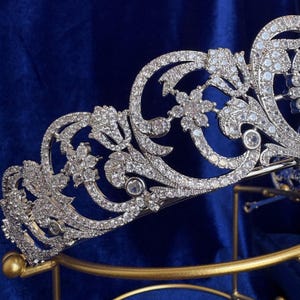 Princess Diana of Wales Lady Diana the Spencer Royal Tiara Wedding ...
