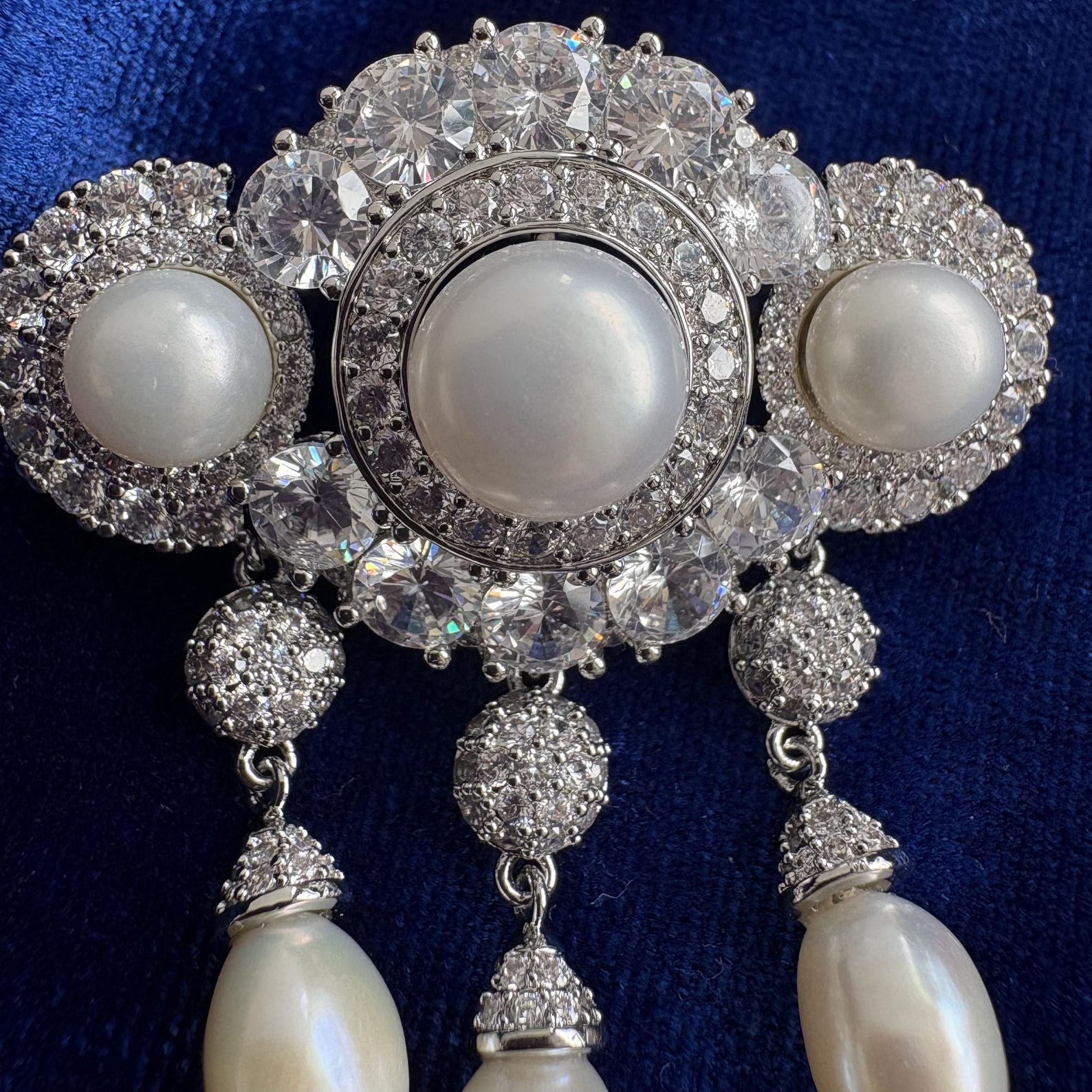 Queen Alexandra's Wedding Gift Brooch Queen Elizabeth II Royal Jewelry ...