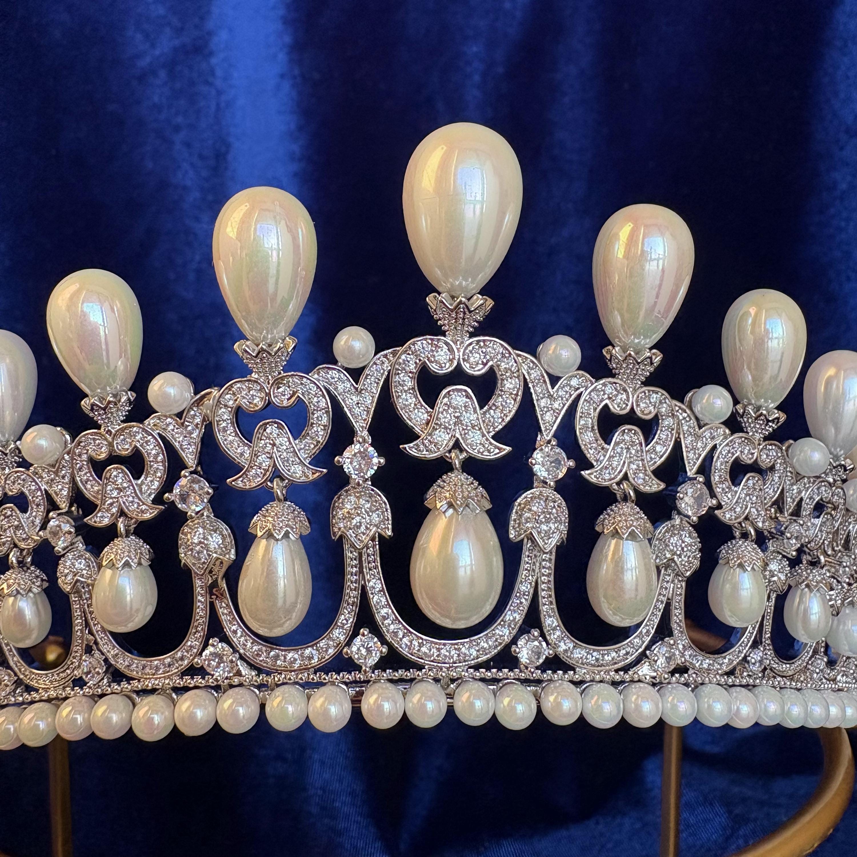Pearl Regal Victorian Style Wedding Crown the Bavarian Lover's Knot ...