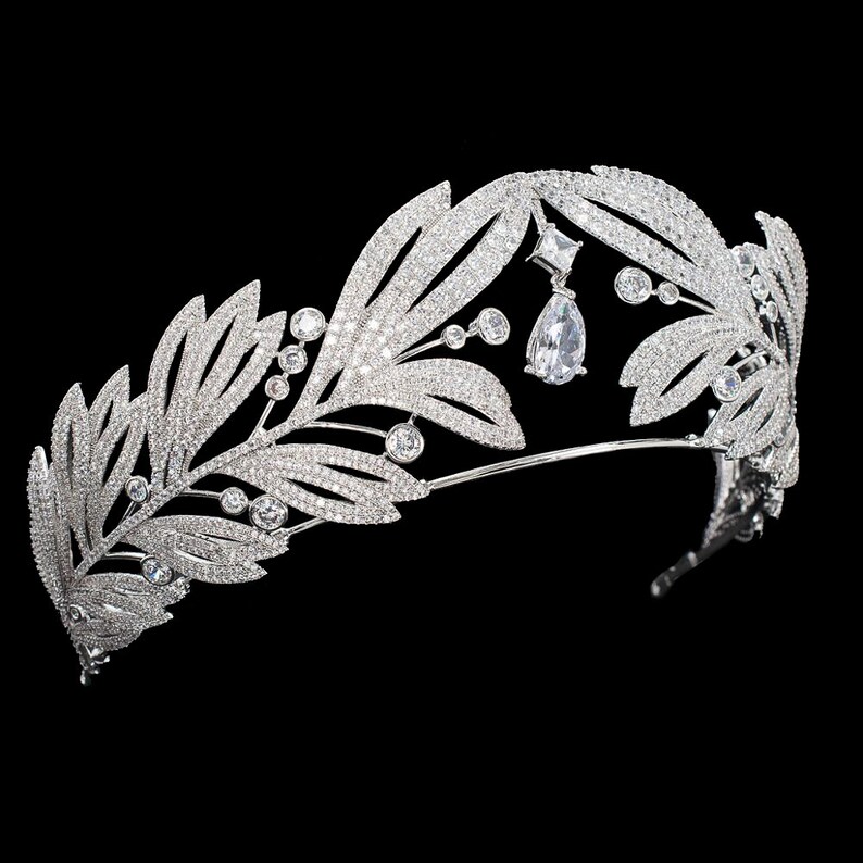 Princess Marie's Olive Wreath Tiara - Greece Royal Family - Royal ...