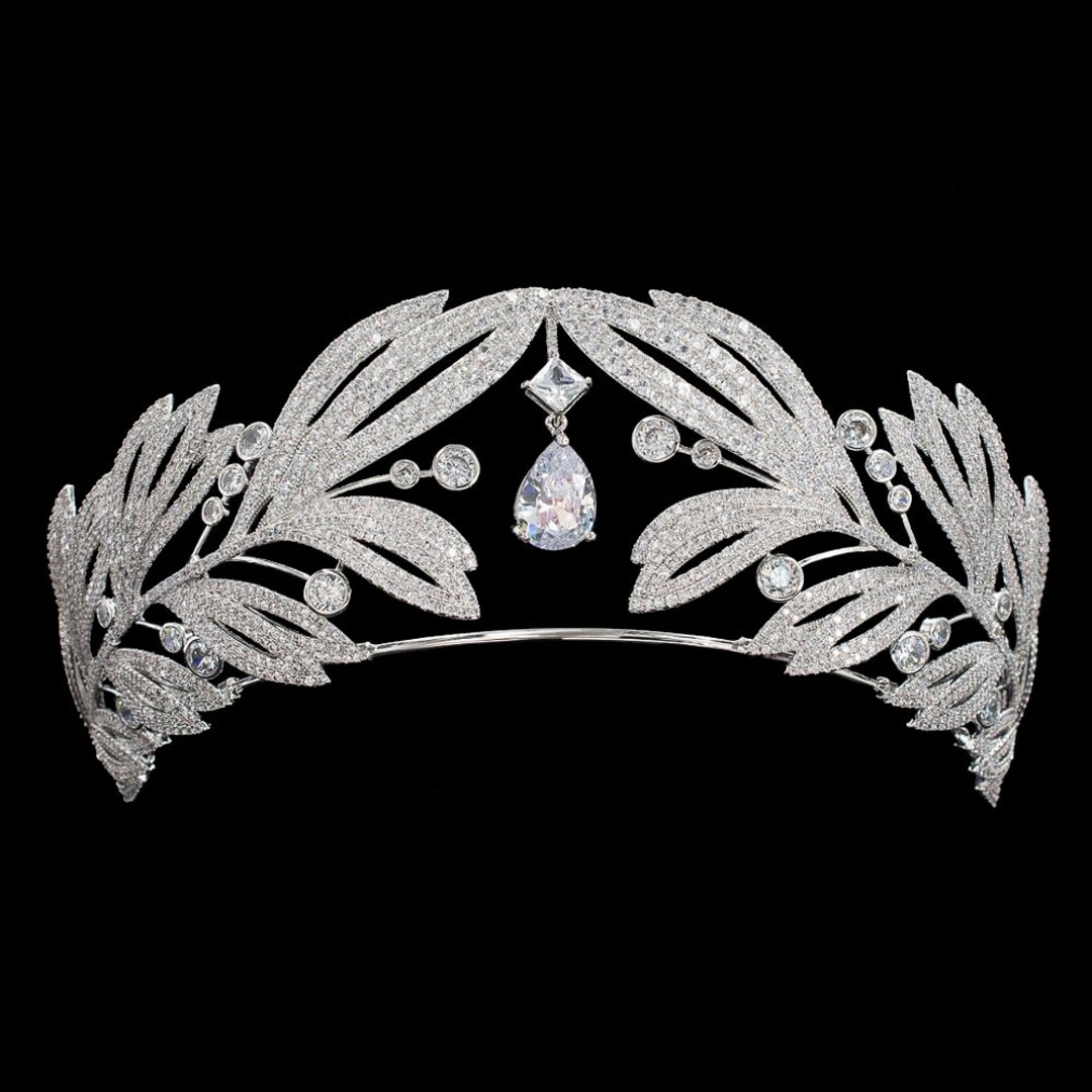 Princess Marie's Olive Wreath Tiara - Greece Royal Family - Royal ...