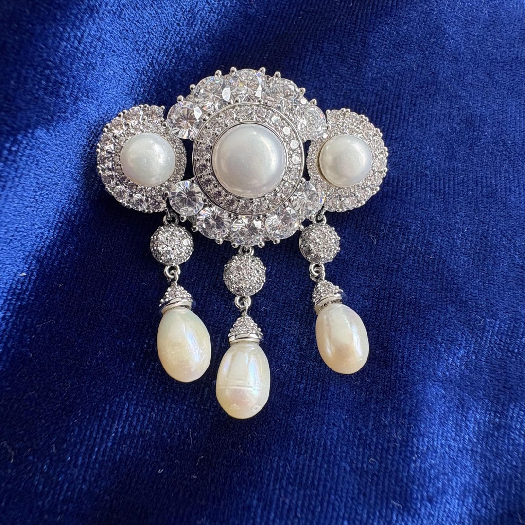 Queen Alexandra's Wedding Gift Brooch Queen Elizabeth II Royal Jewelry ...