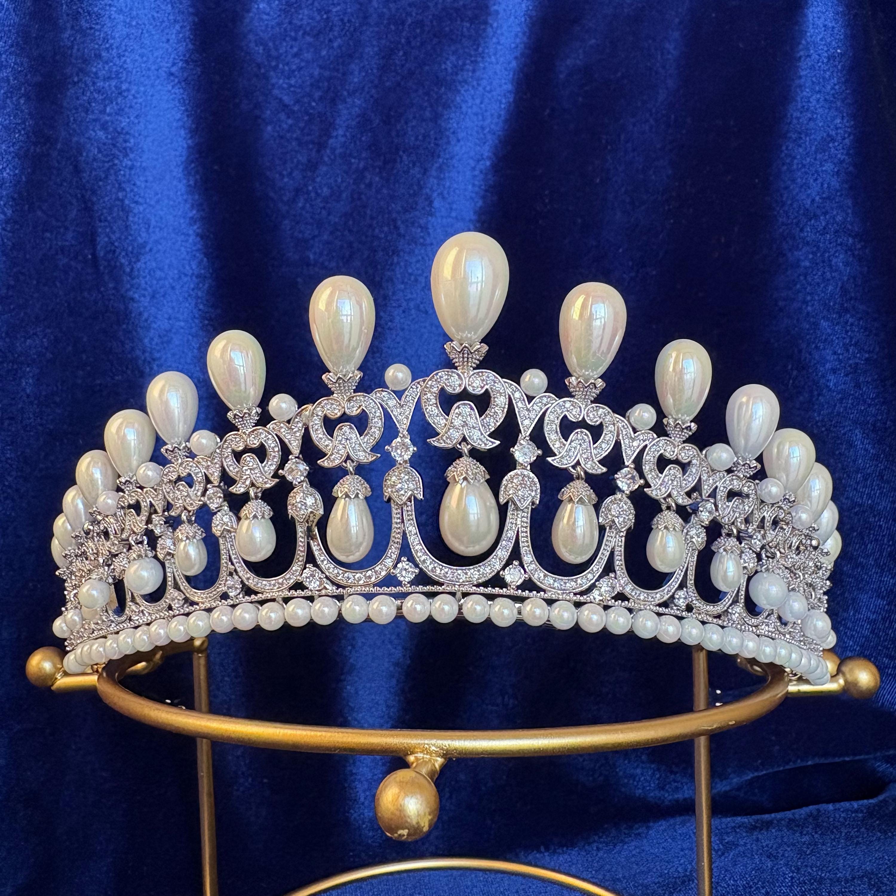 Pearl Regal Victorian Style Wedding Crown the Bavarian Lover's Knot ...