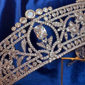 The Harcourt Diamond Tiara Royal Wedding Crown Victorian Simulated ...