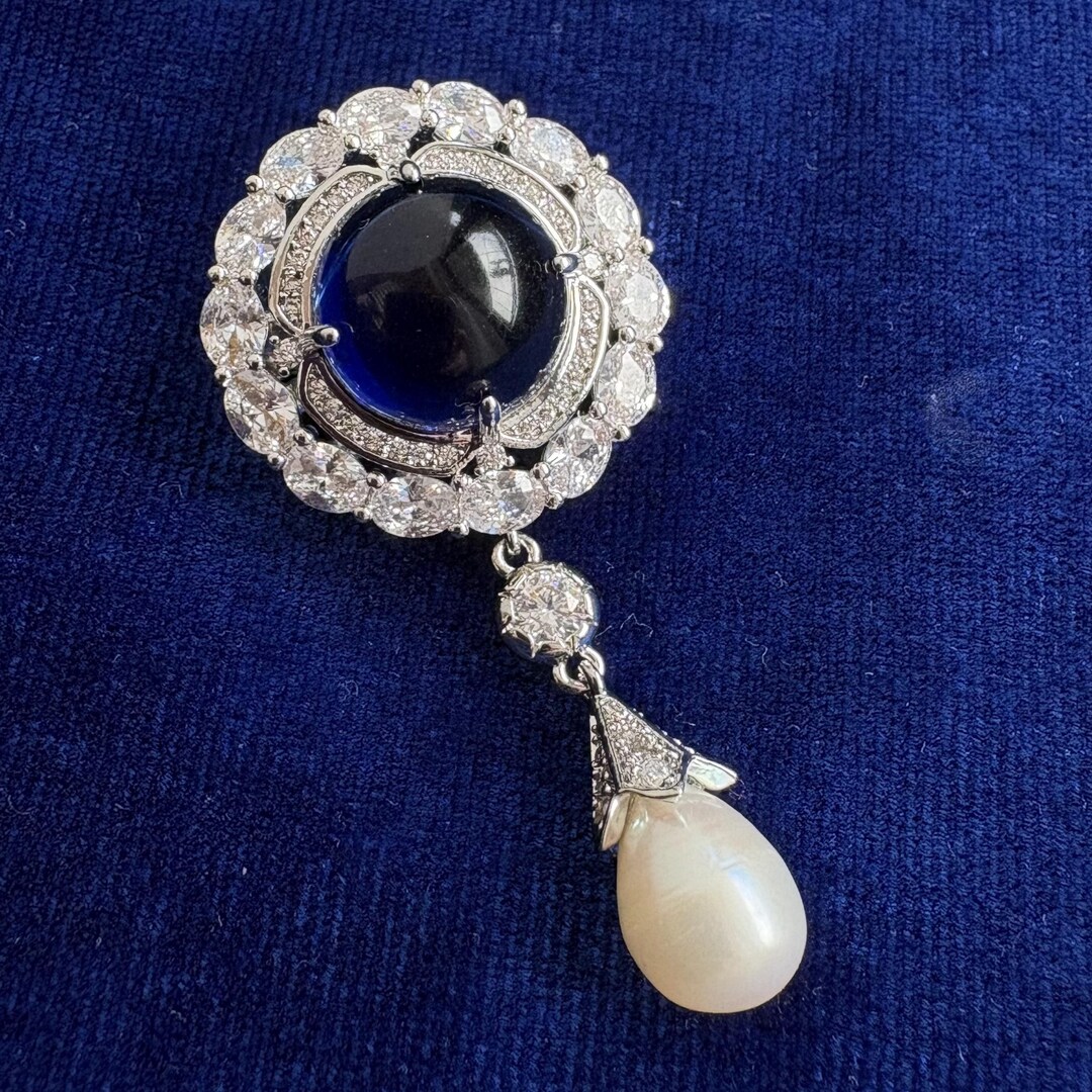 Empress Feodorovna Sapphire Brooch Queen Elizabeth II Cubic Zirconia ...