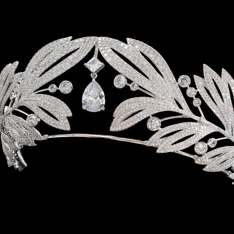 Princess Marie's Olive Wreath Tiara - Greece Royal Family - Royal ...